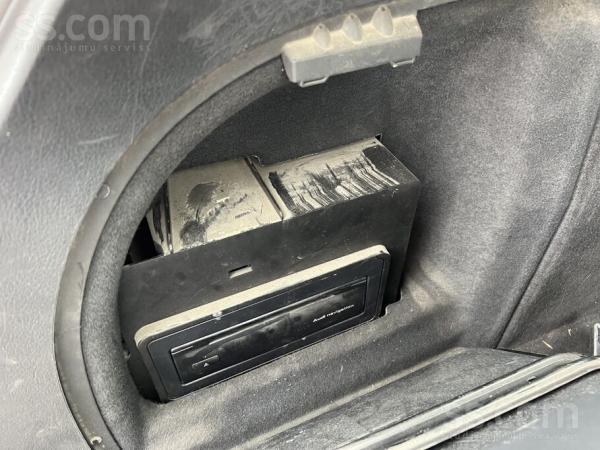 Audi A4 2003 in Daugavpils, with an engine capacity of 1.90 L and mileage of 380 thousand km for 1350 €, photo 10 on AUTOMOTO.COM.LV