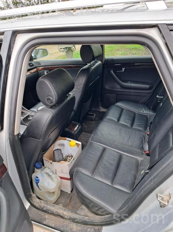 Audi A4 2003 in Jelgava, with an engine capacity of 2.50 L and mileage of 370 thousand km for 1850 €, photo 5 on AUTOMOTO.COM.LV