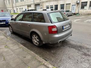 Audi A4 2003 Šauļi, ar dzinēja tilpumu 2.40 L un nobraukumu 320 tūkst. km par 600 €, foto 5 vietnē AUTOMOTO.COM.LV