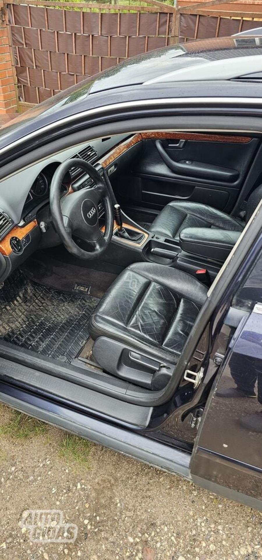 Audi A4 2003 Viļņa, ar dzinēja tilpumu 1.90 L un nobraukumu 364 tūkst. km par 850 €, foto 14 vietnē AUTOMOTO.COM.LV