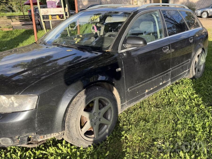 Ауди А4 2003 в Даугавпилс, объемом двигателя 2.50 л и пробегом 318 тыс. км за 500 €, фото 3 на AUTOMOTO.COM.LV