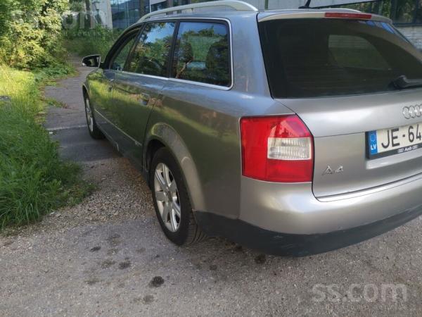 Audi A4 2004 Jūrmala, ar dzinēja tilpumu 2.50 L un nobraukumu 435 tūkst. km par 1650 €, foto 3 vietnē AUTOMOTO.COM.LV