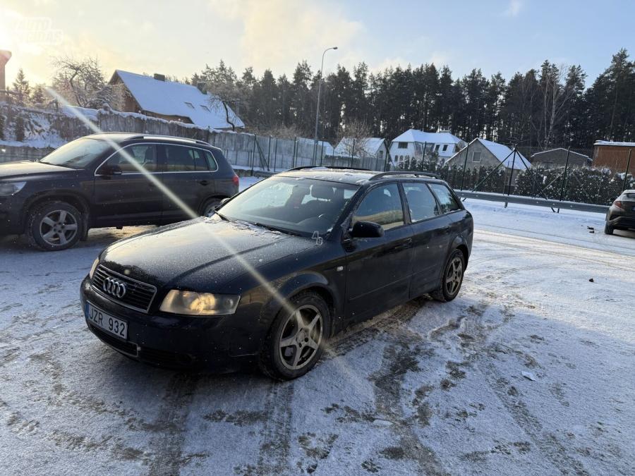 Audi A4 2004 in Vilnius, with an engine capacity of 2.50 L and mileage of 340 thousand km for 650 €, photo 4 on AUTOMOTO.COM.LV