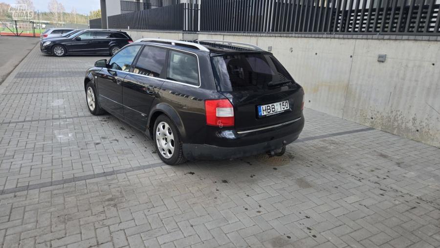 Audi A4 2004 in Prienai, with an engine capacity of 1.90 L and mileage of 447 thousand km for 1250 €, photo 5 on AUTOMOTO.COM.LV