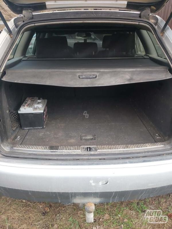 Audi A4 2004 in Vilnius, with an engine capacity of 1.90 L and mileage of 300 thousand km for 650 €, photo 6 on AUTOMOTO.COM.LV