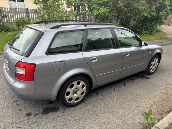 Audi A4 2004 in Riga, with an engine capacity of 1.90 L and mileage of 283 thousand km for 2990 €, photo 4 on AUTOMOTO.COM.LV