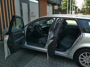 Audi A4 2004 in Riga, with an engine capacity of 1.90 L and mileage of 341 thousand km for 1990 €, photo 6 on AUTOMOTO.COM.LV
