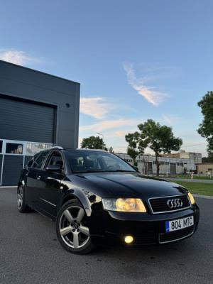 Audi A4 2004 Kivieli, ar dzinēja tilpumu 2.50 L un nobraukumu 320 tūkst. km par 1750 €, foto  vietnē AUTOMOTO.COM.LV