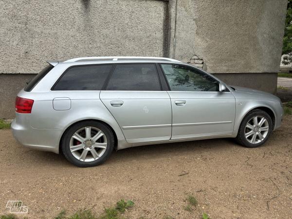 Audi A4 2004 in Vilnius on AUTOMOTO.COM.LV Audi A4 2004 in Vilnius, with an engine capacity of 2.00 L and mileage of 372 thousand km for 1900 €, photo 10 on AUTOMOTO.COM.LV