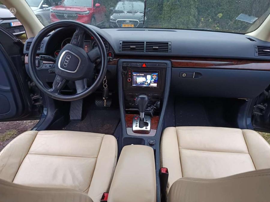 Audi A4 2005 in Marijampole, with an engine capacity of 2.50 L and mileage of 300 thousand km for 1499 €, photo 3 on AUTOMOTO.COM.LV