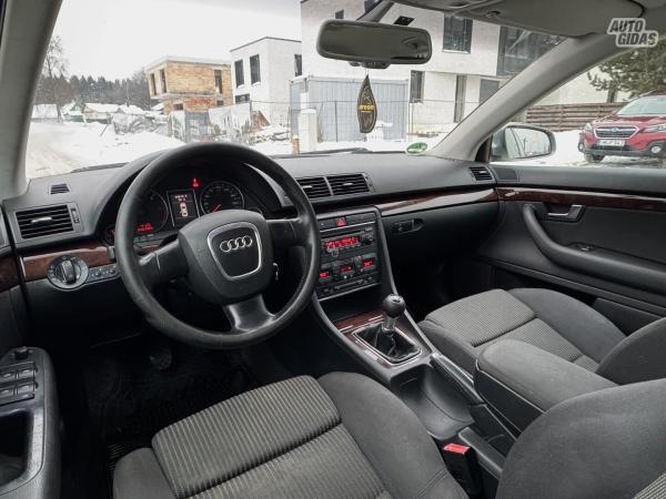 Audi A4 2005 Viļņa, ar dzinēja tilpumu 2.00 L un nobraukumu 352 tūkst. km par 1650 €, foto 5 vietnē AUTOMOTO.COM.LV