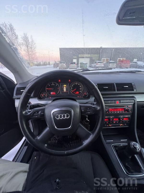 Audi A4 2005 Rīga, ar dzinēja tilpumu 2.00 L un nobraukumu 445 tūkst. km par 1550 €, foto 10 vietnē AUTOMOTO.COM.LV