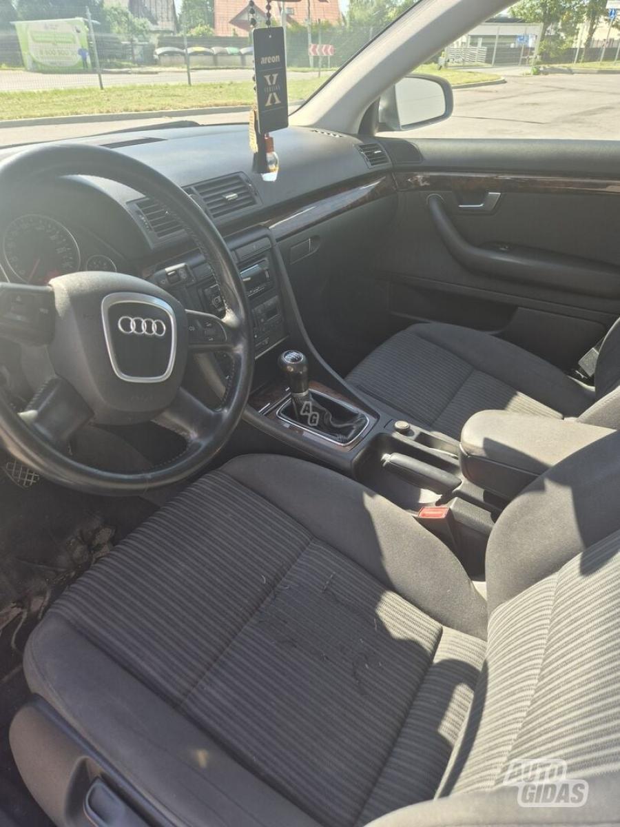 Audi A4 2005 in Kretinga, with an engine capacity of 2.00 L and mileage of 328 thousand km for 1750 €, photo 12 on AUTOMOTO.COM.LV