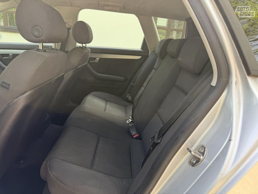 Audi A4 2005 Kauņa, ar dzinēja tilpumu 2.00 L un nobraukumu 304 tūkst. km par 2490 €, foto 28 vietnē AUTOMOTO.COM.LV