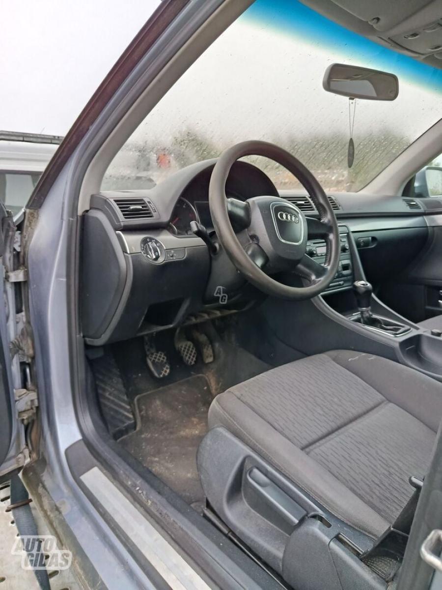 Audi A4 2005 Prienai, ar dzinēja tilpumu 1.90 L un nobraukumu 310 tūkst. km par 950 €, foto 5 vietnē AUTOMOTO.COM.LV