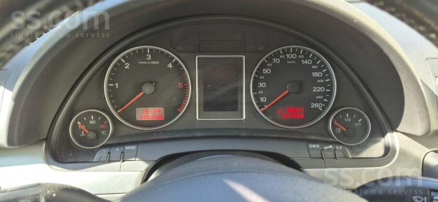 Audi A4 2005 Daugavpils, ar dzinēja tilpumu 1.90 L un nobraukumu 348 tūkst. km par 2150 €, foto 10 vietnē AUTOMOTO.COM.LV