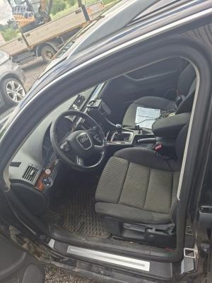 Audi A4 2005 in Moletai, with an engine capacity of 2.00 L and mileage of 327 thousand km for 1000 €, photo 13 on AUTOMOTO.COM.LV