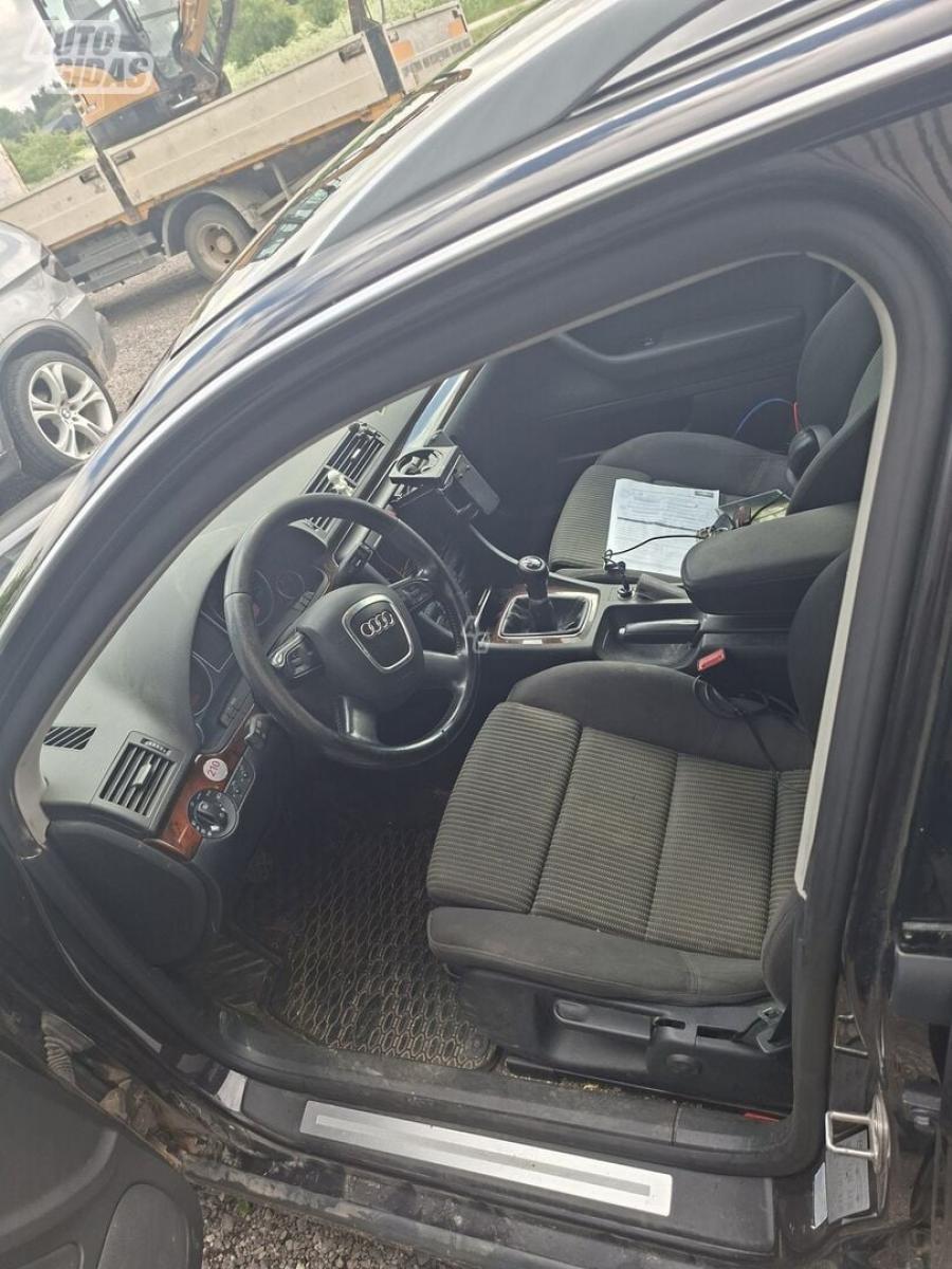 Audi A4 2005 in Moletai, with an engine capacity of 2.00 L and mileage of 327 thousand km for 1000 €, photo 13 on AUTOMOTO.COM.LV