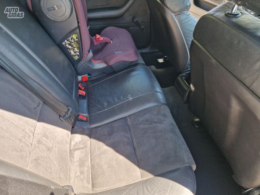 Audi A4 2005 in Utena, with an engine capacity of 2.00 L and mileage of 359 thousand km for 2750 €, photo 13 on AUTOMOTO.COM.LV