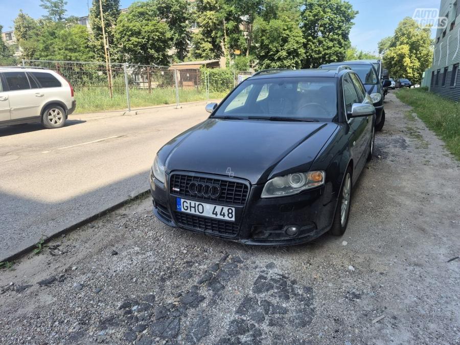 Audi A4 2005 in Kaunas, with an engine capacity of 3.00 L and mileage of 400 thousand km for 1500 €, photo 1 on AUTOMOTO.COM.LV