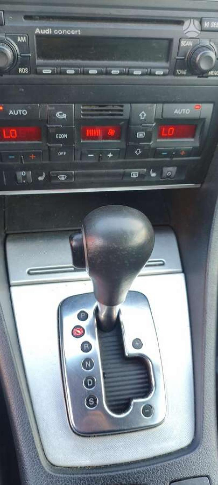 Audi A4 2005 in Vilnius, with an engine capacity of 3.00 L and mileage of 375 thousand km for 1150 €, photo 28 on AUTOMOTO.COM.LV