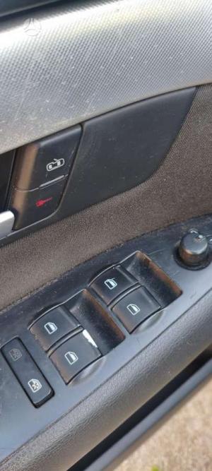 Audi A4 2005 in Vilnius, with an engine capacity of 3.00 L and mileage of 375 thousand km for 1150 €, photo 31 on AUTOMOTO.COM.LV