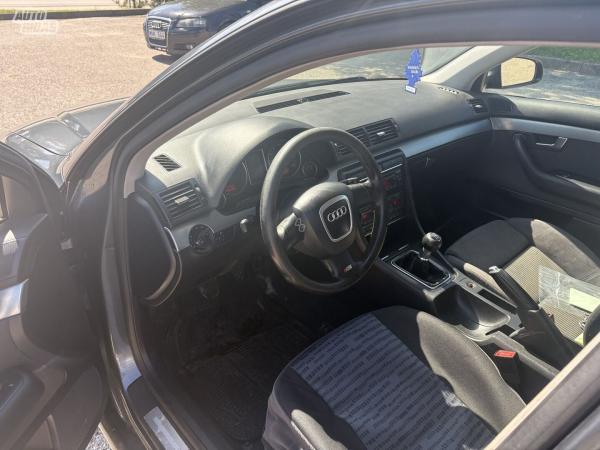Audi A4 2005 in Anyksciai, with an engine capacity of 1.90 L and mileage of 320 thousand km for 1850 €, photo 8 on AUTOMOTO.COM.LV