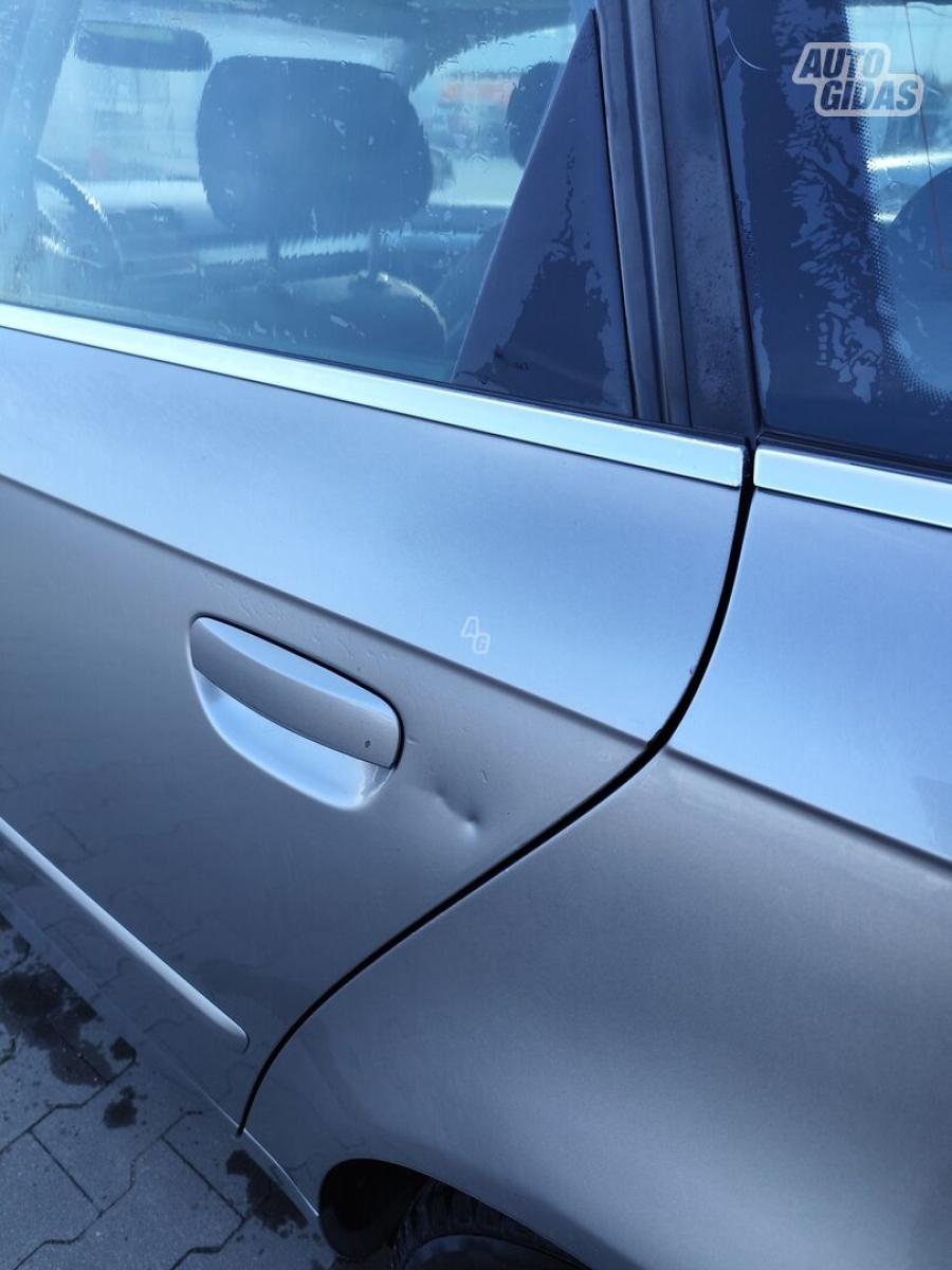 Audi A4 2005 in Vilnius, with an engine capacity of 2.00 L and mileage of 272 thousand km for 2000 €, photo 12 on AUTOMOTO.COM.LV
