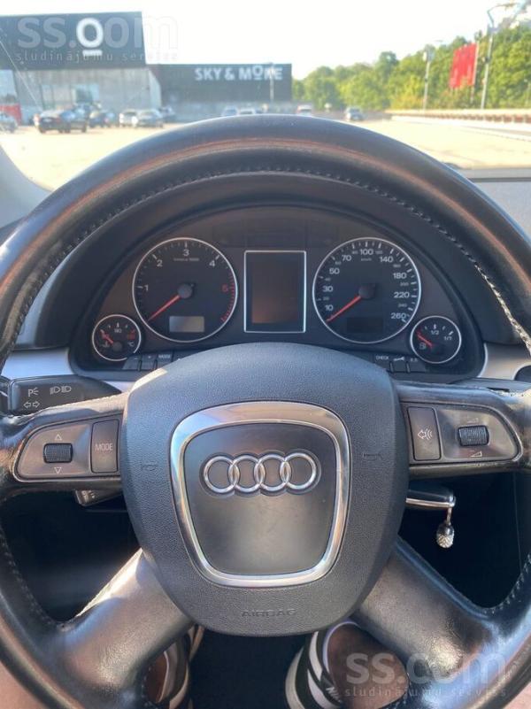 Audi A4 2006 Rīga, ar dzinēja tilpumu 3.00 L un nobraukumu 288 tūkst. km par 3400 €, foto 5 vietnē AUTOMOTO.COM.LV