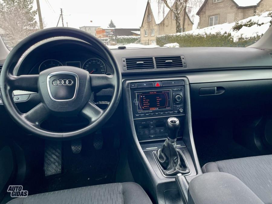 Audi A4 2006 in Kaunas, with an engine capacity of 2.00 L and mileage of 301 thousand km for 2950 €, photo 15 on AUTOMOTO.COM.LV
