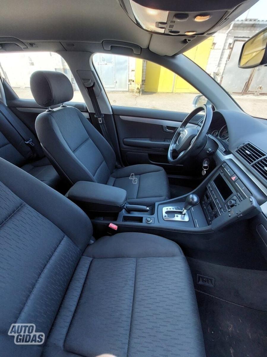 Audi A4 2006 in Panevezys, with an engine capacity of 2.00 L and mileage of 196 thousand km for 3100 €, photo 4 on AUTOMOTO.COM.LV