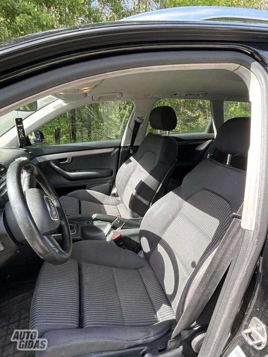 Audi A4 2006 in Vilnius, with an engine capacity of 2.50 L and mileage of 315 thousand km for 1550 €, photo 13 on AUTOMOTO.COM.LV