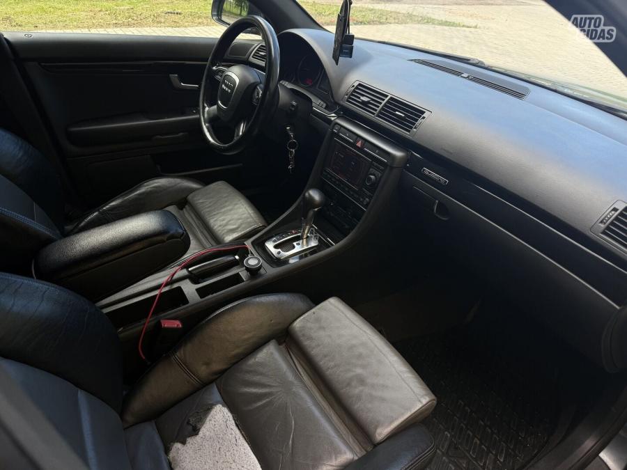 Audi A4 2006 in Kaunas, with an engine capacity of 3.00 L and mileage of 327 thousand km for 1800 €, photo 16 on AUTOMOTO.COM.LV