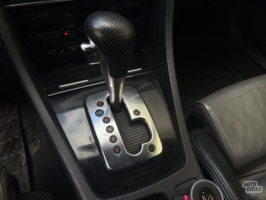 Audi A4 2006 in Kaunas, with an engine capacity of 3.00 L and mileage of 327 thousand km for 1800 €, photo 21 on AUTOMOTO.COM.LV