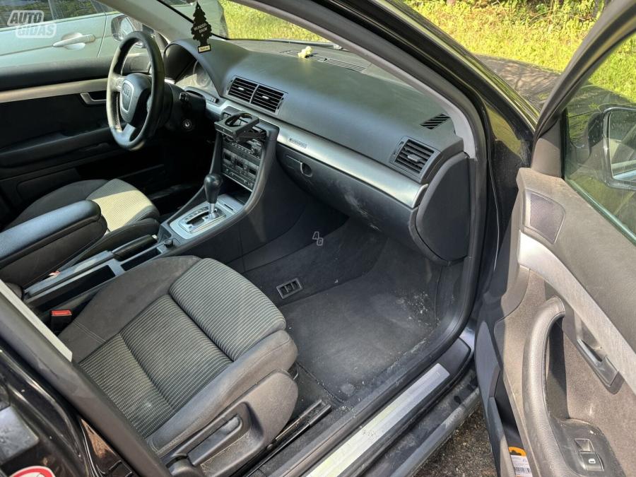 Audi A4 2006 in Vilnius, with an engine capacity of 3.00 L and mileage of 340 thousand km for 850 €, photo 6 on AUTOMOTO.COM.LV