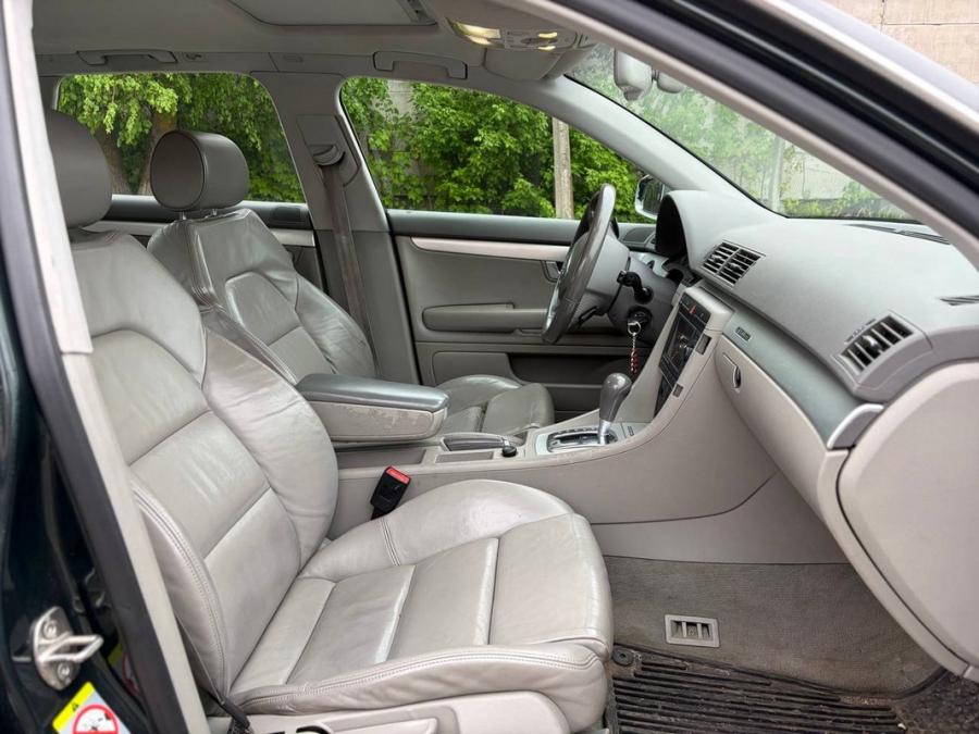 Audi A4 2006 Narva, ar dzinēja tilpumu 3.00 L un nobraukumu 311 tūkst. km par 2990 €, foto 15 vietnē AUTOMOTO.COM.LV