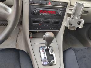 Audi A4 2006 Šauļi, ar dzinēja tilpumu 2.00 L un nobraukumu 261 tūkst. km par 2100 €, foto 5 vietnē AUTOMOTO.COM.LV