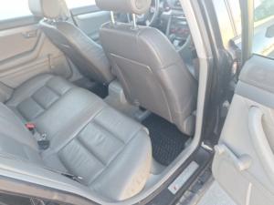 Audi A4 2006 in Klaipeda, with an engine capacity of 2.00 L and mileage of 0 thousand km for 800 €, photo 12 on AUTOMOTO.COM.LV