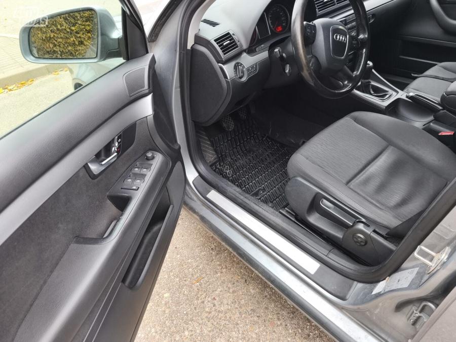 Audi A4 2006 in Kaunas, with an engine capacity of 2.70 L and mileage of 407 thousand km for 1400 €, photo 10 on AUTOMOTO.COM.LV