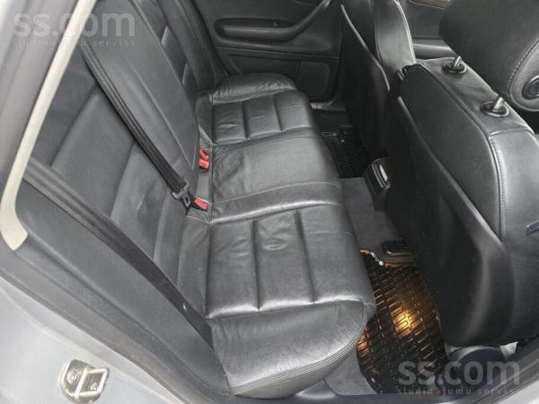 Audi A4 2007 in Ludza, with an engine capacity of 2.00 L and mileage of 297 thousand km for 4100 €, photo 9 on AUTOMOTO.COM.LV