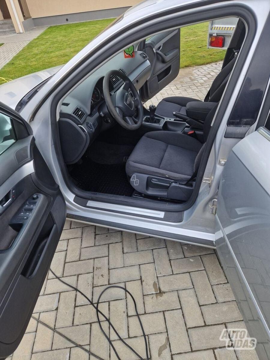Audi A4 2007 Alīta, ar dzinēja tilpumu 1.90 L un nobraukumu 297 tūkst. km par 1550 €, foto 12 vietnē AUTOMOTO.COM.LV