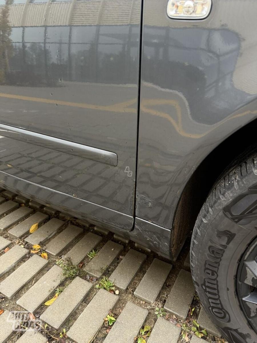 Audi A4 2007 Viļņa, ar dzinēja tilpumu 2.00 L un nobraukumu 300 tūkst. km par 2100 €, foto 12 vietnē AUTOMOTO.COM.LV