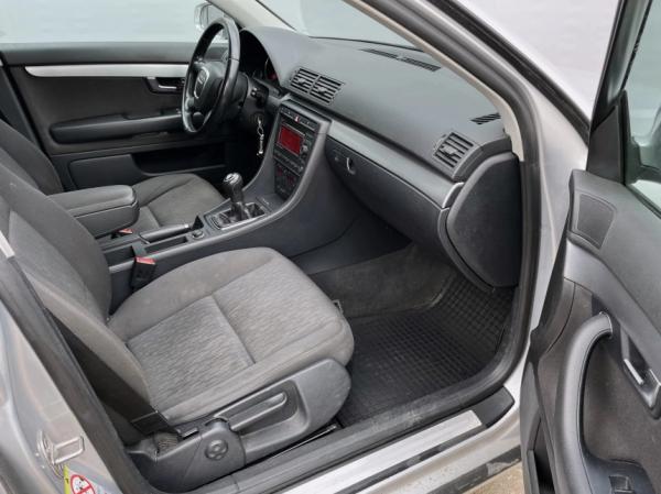Audi A4 2007 Rīga, ar dzinēja tilpumu 2.00 L un nobraukumu 331 tūkst. km par 3250 €, foto 6 vietnē AUTOMOTO.COM.LV