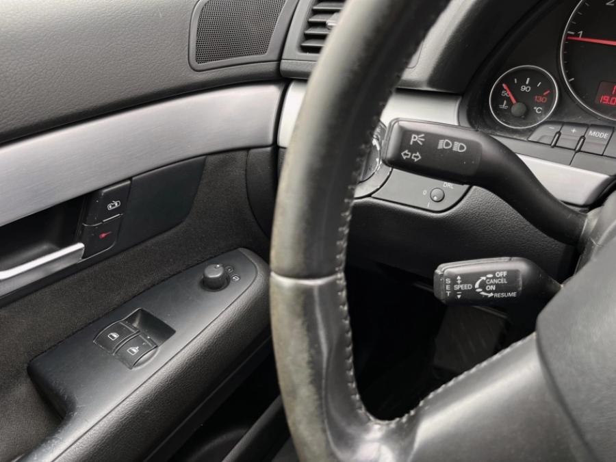 Audi A4 2007 Rīga, ar dzinēja tilpumu 2.00 L un nobraukumu 331 tūkst. km par 3250 €, foto 10 vietnē AUTOMOTO.COM.LV