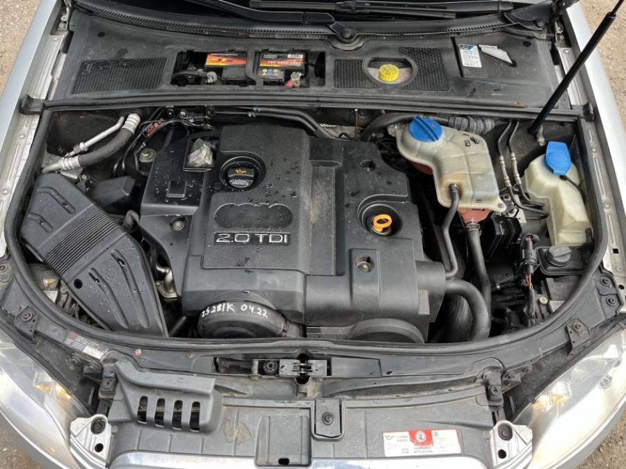 Audi A4 2007 Rīga, ar dzinēja tilpumu 2.00 L un nobraukumu 331 tūkst. km par 3250 €, foto 12 vietnē AUTOMOTO.COM.LV