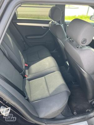Audi A4 2007 in Kretinga, with an engine capacity of 2.00 L and mileage of 291 thousand km for 2500 €, photo 9 on AUTOMOTO.COM.LV