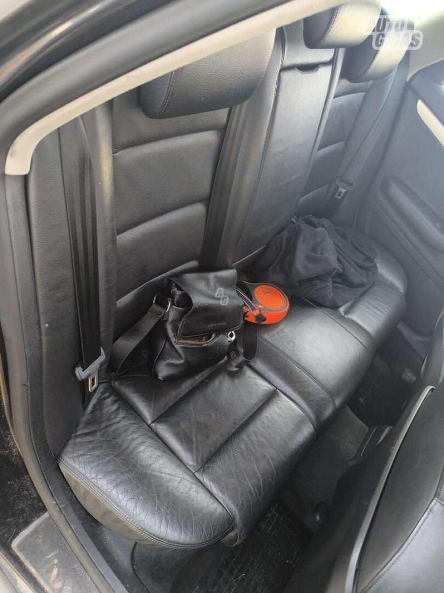 Audi A4 2007 Viļņa, ar dzinēja tilpumu 2.70 L un nobraukumu 382 tūkst. km par 1500 €, foto 11 vietnē AUTOMOTO.COM.LV