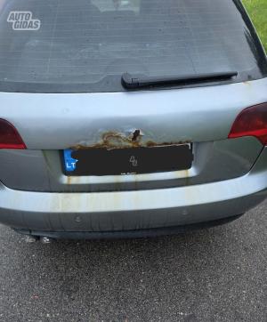 Ауди А4 2007 в Вильнюс, объемом двигателя 1.90 л и пробегом 403 тыс. км за 1800 €, фото 5 на AUTOMOTO.COM.LV