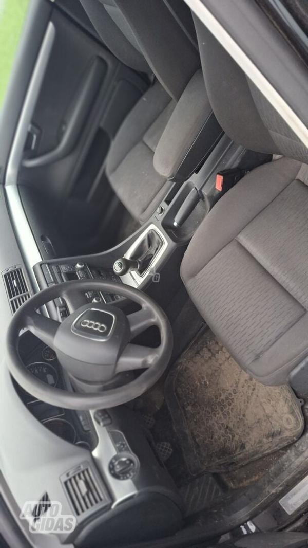 Audi A4 2008 in Kaunas, with an engine capacity of 2.00 L and mileage of 333 thousand km for 900 €, photo 6 on AUTOMOTO.COM.LV