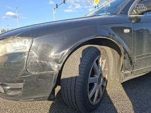 Audi A4 2008 in Vilnius, with an engine capacity of 2.00 L and mileage of 388 thousand km for 1200 €, photo 9 on AUTOMOTO.COM.LV